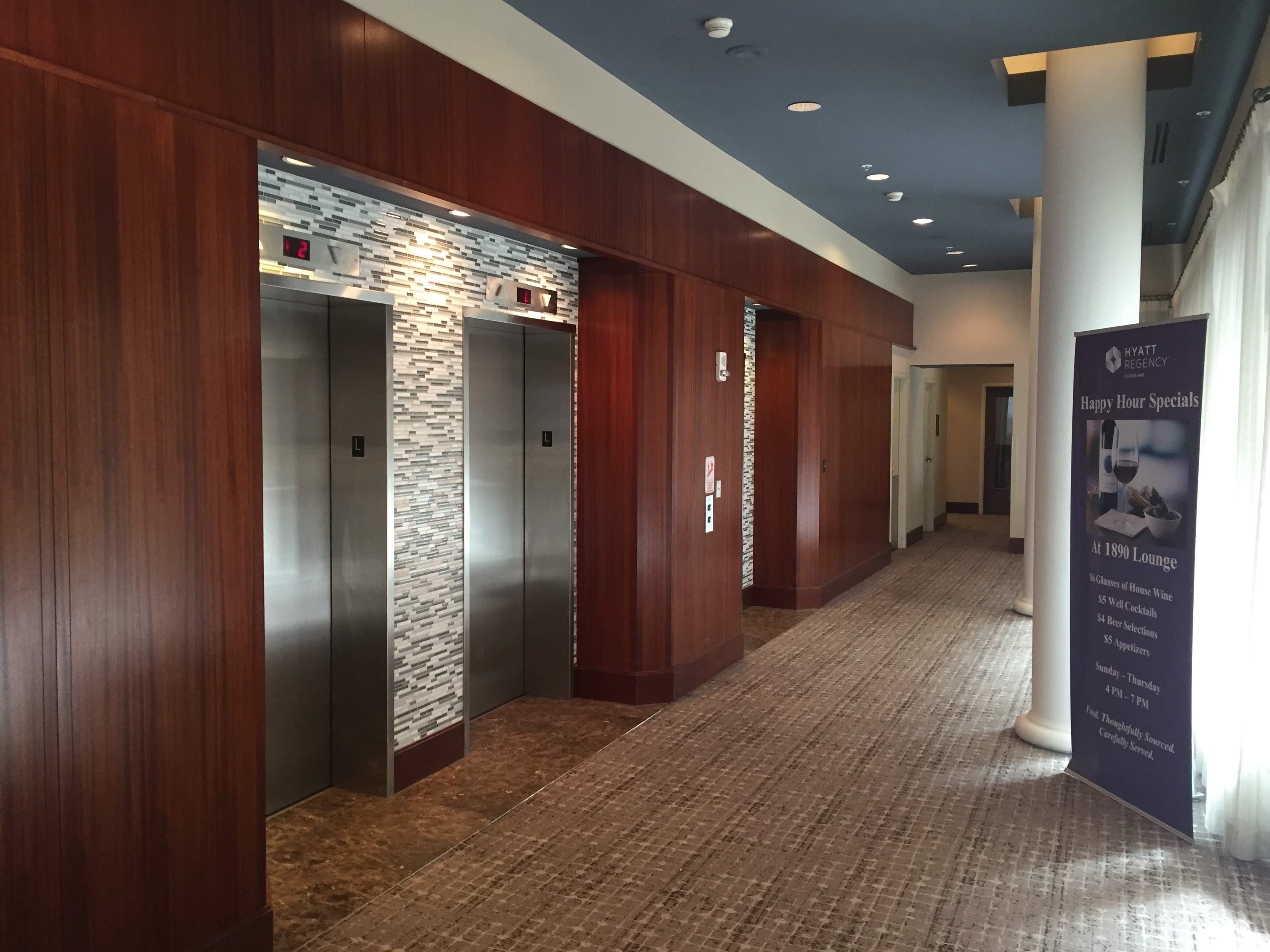 Hyatt Regency Cleveland at the Arcade Review: Deluxe King - Monkey Miles