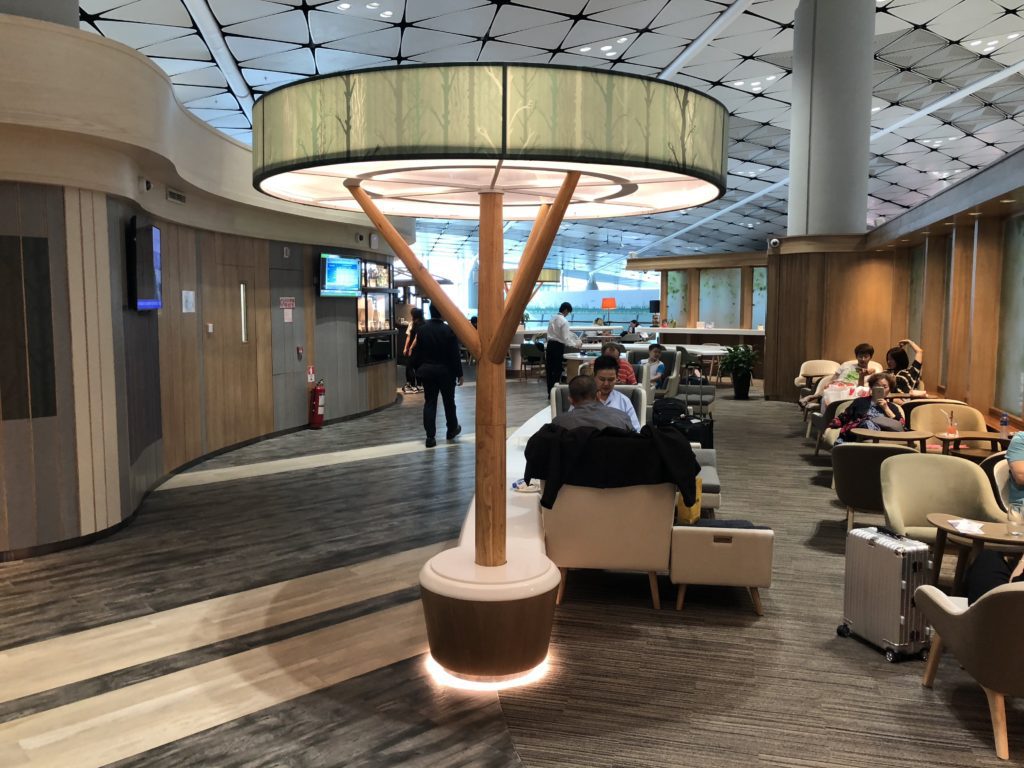 Review: Hong Kong Airlines Business Class Lounge "Club Autus" - Monkey ...