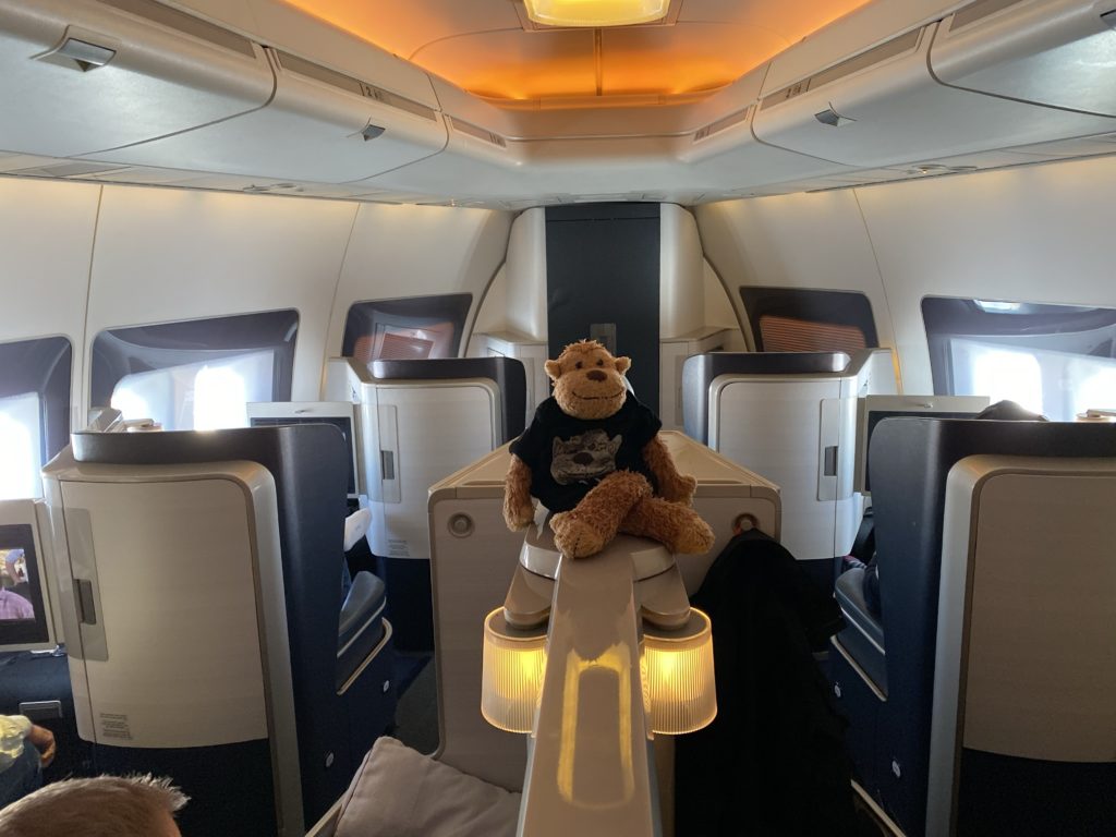 Review: British Airways First Class 747 Los Angeles to London - Monkey ...