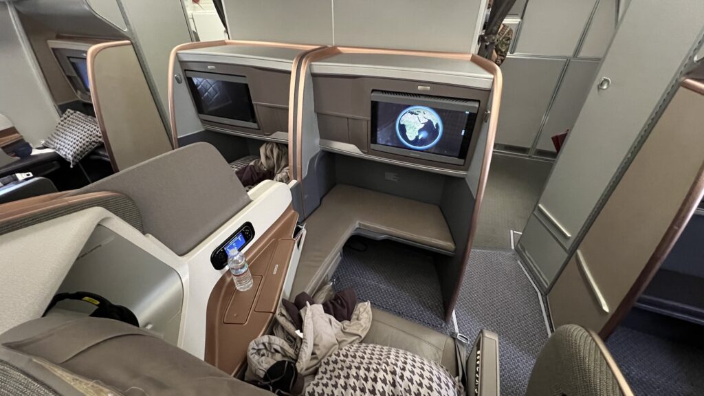 Review: Singapore Airlines Business Class A350-900 flight from Houston ...