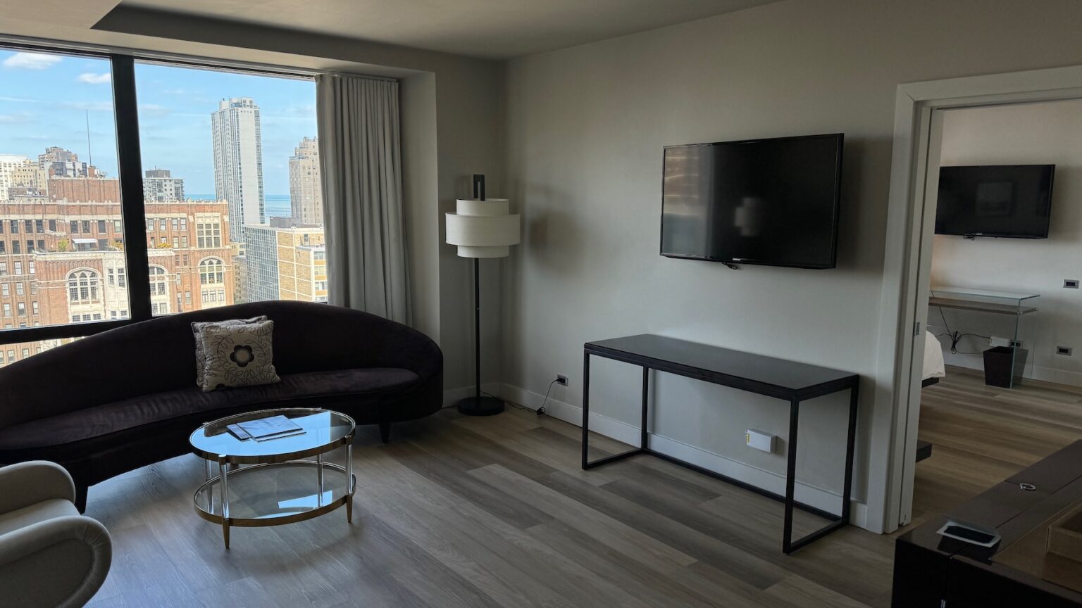 Review: Thompson Chicago ( Thompson Suite with a KILLER view ) - Monkey ...